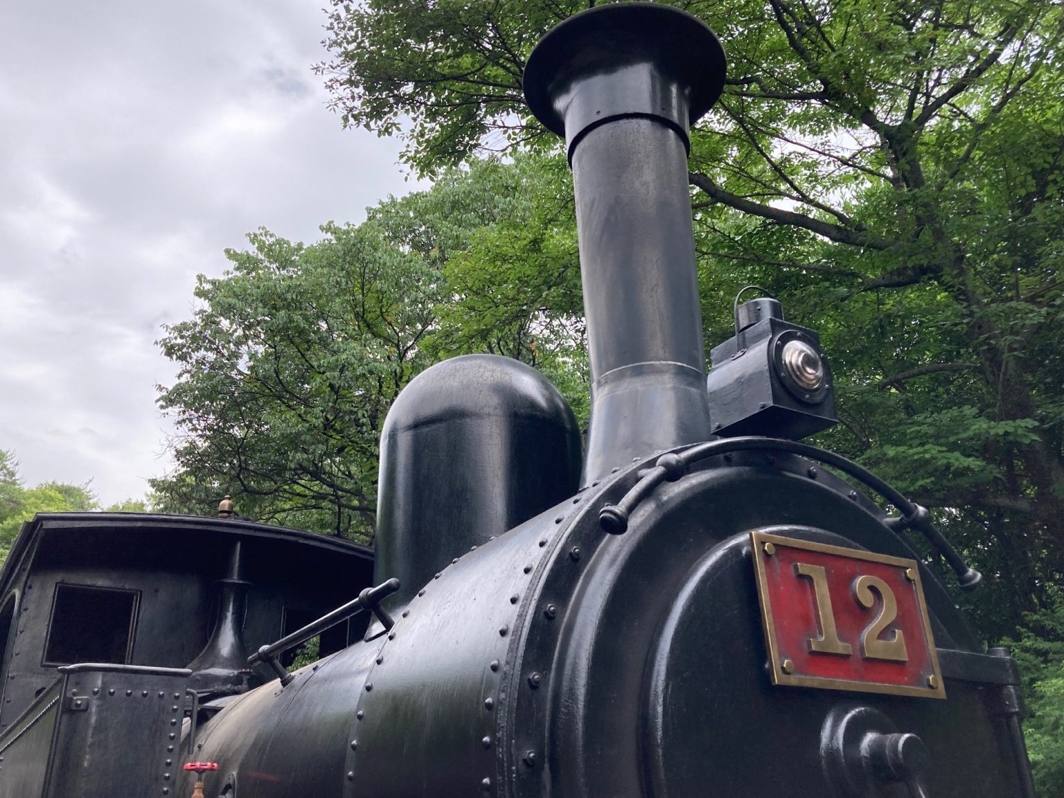 動態保存されている国内最古のSL！「12号」が明治村を駆け抜ける勇姿に感動｜メイジノオト